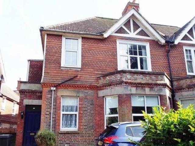 1 bedroom flat for rent in Meads Road BN20