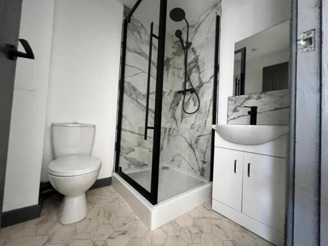 1 bedroom flat for rent in Medburn House, Barker Street, Shieldfield, Newcastle Upon Tyne, Ne2