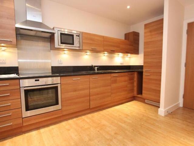 1 bedroom flat for rent in Merchants Place, Reading, RG1