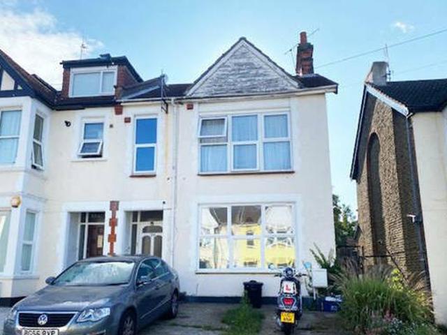 1 bedroom flat for rent in Meteor Road WestcliffonSea SS0