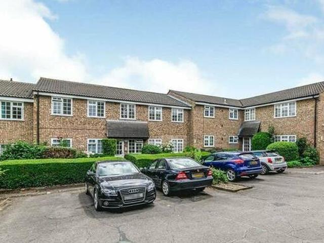 1 bedroom flat for rent in Minstrel Gardens Surbiton Surrey KT5