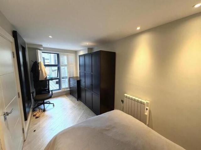 1 bedroom flat for rent in Mile End Road, London, E1