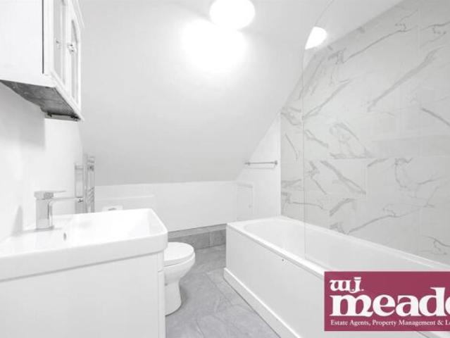 1 bedroom flat for rent in Mile End Road, Stepney Green, E1