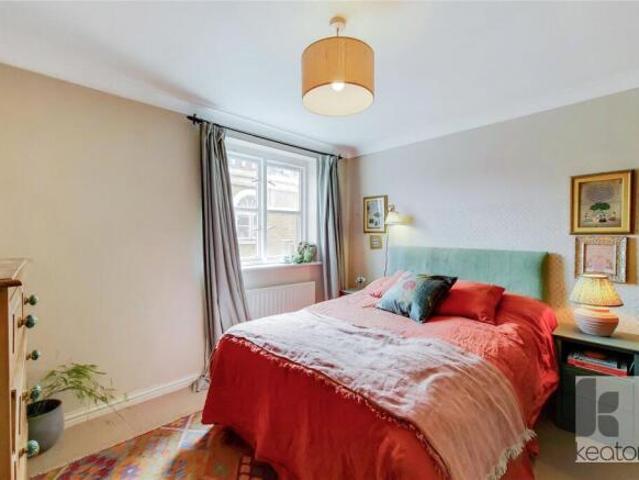 1 bedroom flat for rent in Mile End Road, Stepney, E1
