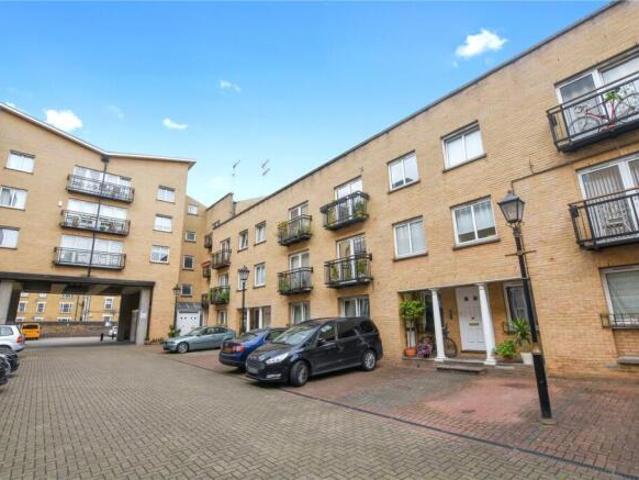 1 bedroom flat for rent in Millennium Place, London, E2