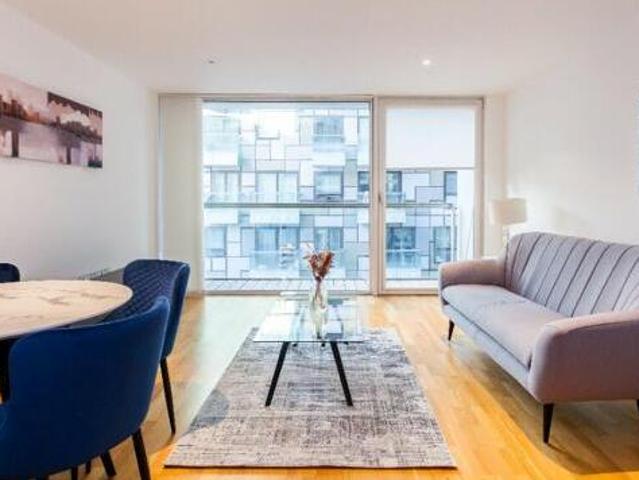1 Bedroom Flat For Rent In Millharbour, London