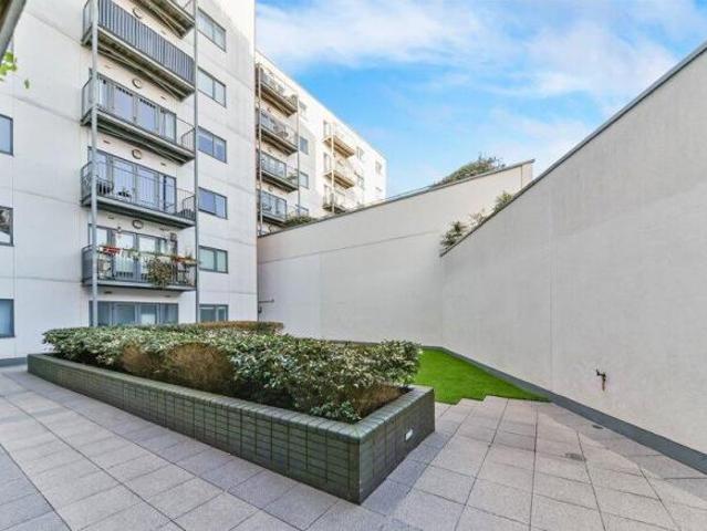 1 bedroom flat for rent in Millstream Road, London, SE1