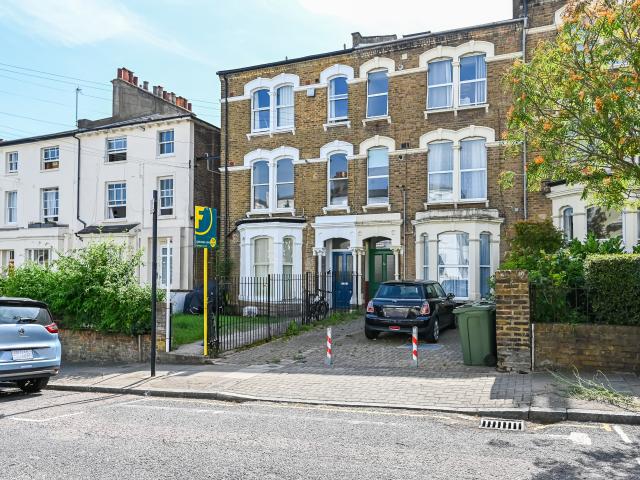 1 Bedroom Flat for Rent in Miranda Road, N19 | Foxtons