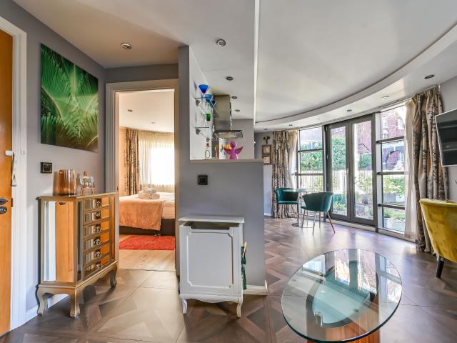 1 Bedroom Flat for Rent in Montaigne Close. | Foxtons