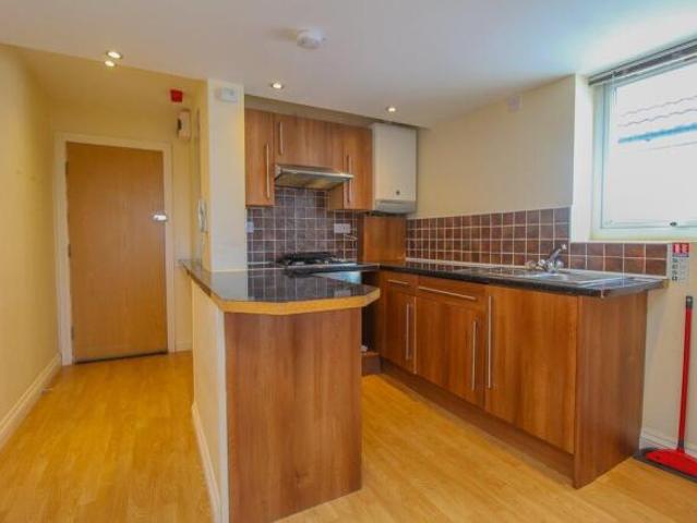 1 bedroom flat for rent in Monthermer Rd, Roath, Cardiff, CF24