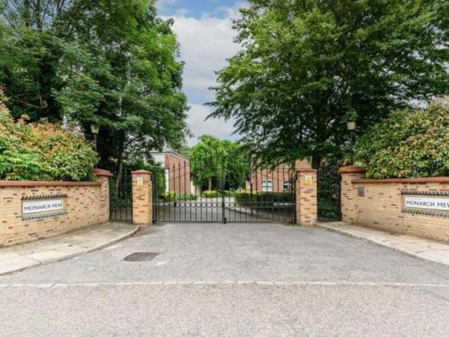 1 bedroom flat for rent in Monarch Mews, Streatham, London, SW16 3HN, SW16