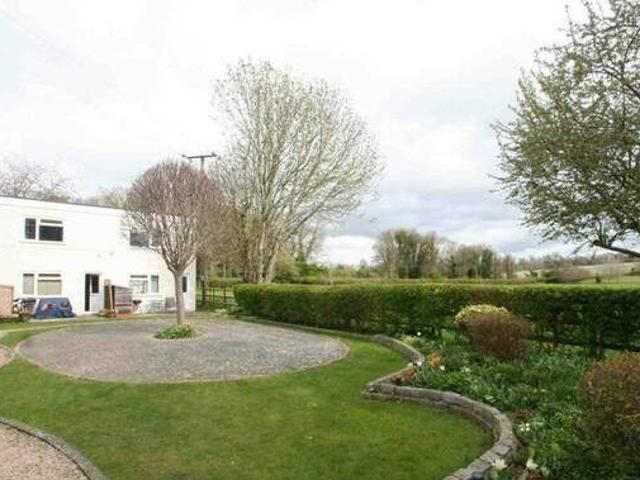 1 bedroom flat for rent in Mongewell OX10