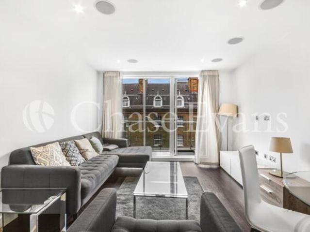 1 bedroom flat for rent in Moore House, Grosvenor Waterside, 2 Gatliff Road, Chelsea, London, SW1W