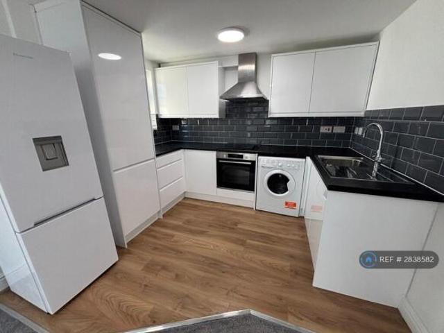 1 bedroom flat for rent in Morland Avenue, Leicester, LE2