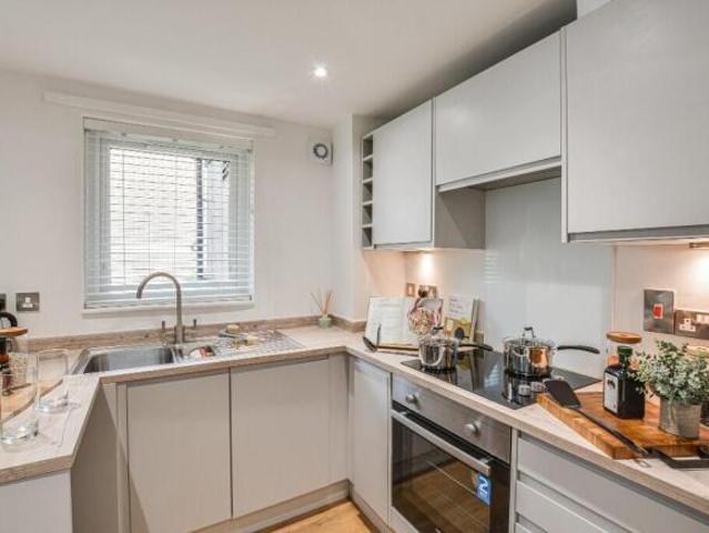 1 bedroom flat for rent in Mornington Rd SE8