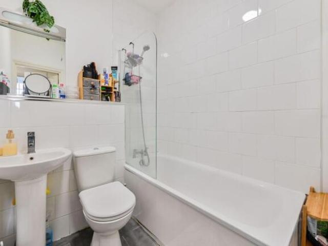 1 bedroom flat for rent in Mossbury Road, Battersea, SW11