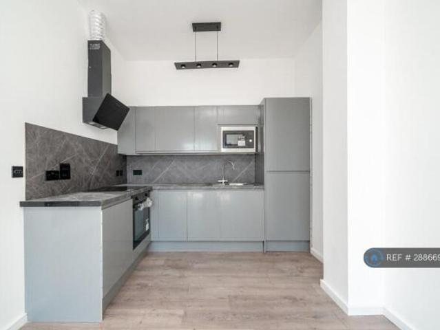 1 bedroom flat for rent in Moulsham St, Chelmsford, CM2