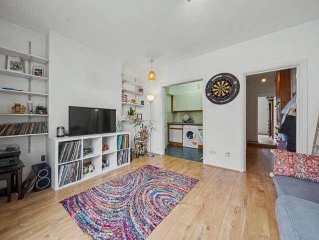 1 bedroom flat for rent in Mount Pleasant Crescent, London, N4