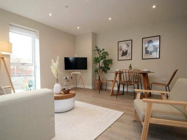 1 bedroom flat for rent in Mount Stuart Square Cardiff CF10