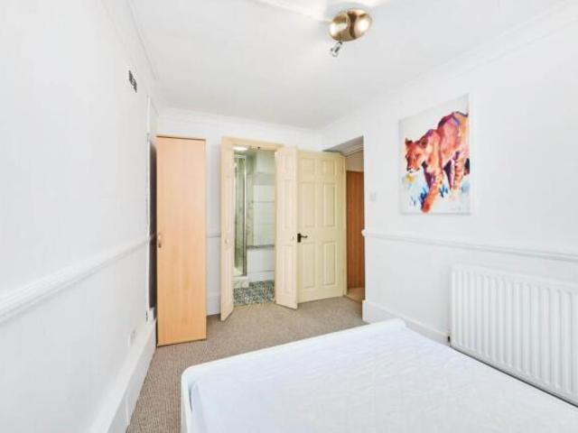 1 bedroom flat for rent in Munster Road, London, SW6