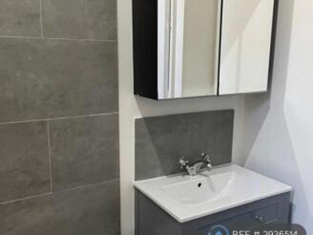 1 bedroom flat for rent in Munster Road, London, SW6