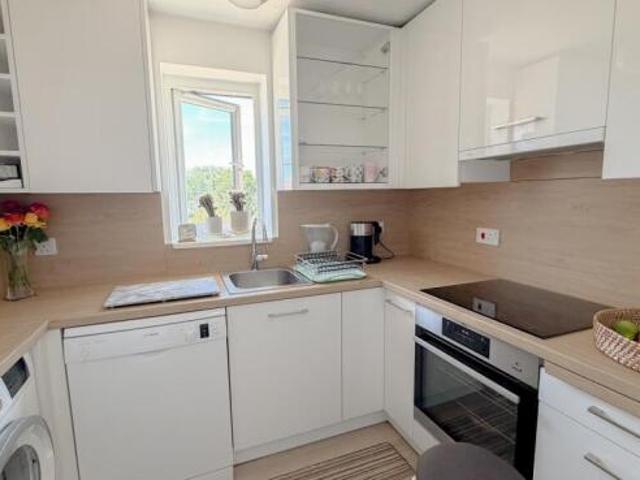 1 bedroom flat for rent in Mullards Close, Hackbridge, Surrey. CR4