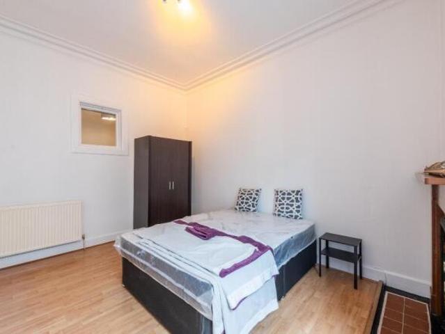 1 bedroom flat for rent in Murieston Place, Dalry, Edinburgh, EH11