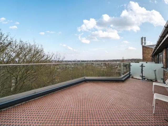 1 bedroom flat for rent in Muswell Hill London N10
