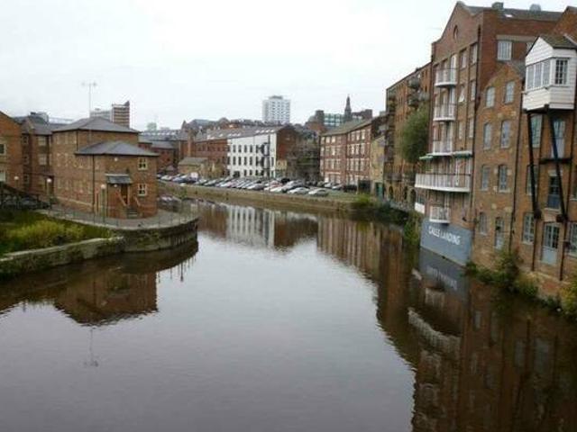 1 bedroom flat for rent in Navigation Walk Leeds West Yorkshire UK LS10