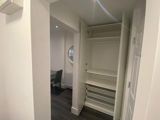 1 Bedroom Flat for Rent in Nevern Square | Foxtons