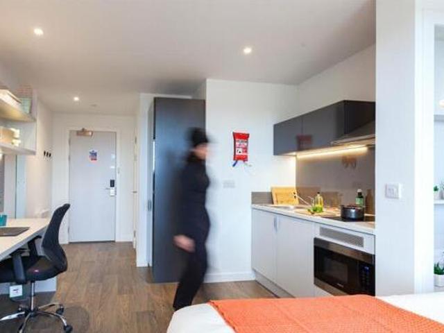 1 Bedroom Flat For Rent In New City Road, Glasgow