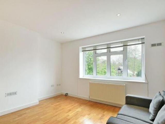 1 Bedroom Flat For Rent In New Barnet