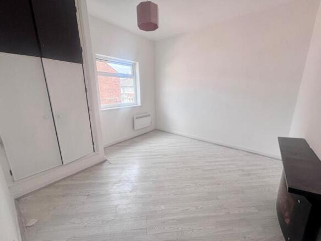 1 bedroom flat for rent in New Bridge Road, HULL, HU9