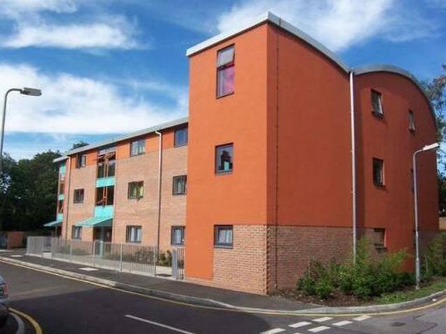 1 bedroom flat for rent in New Square SL1