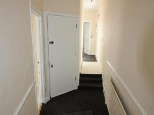 1 bedroom flat for rent in New Road, Ilford, London, IG3