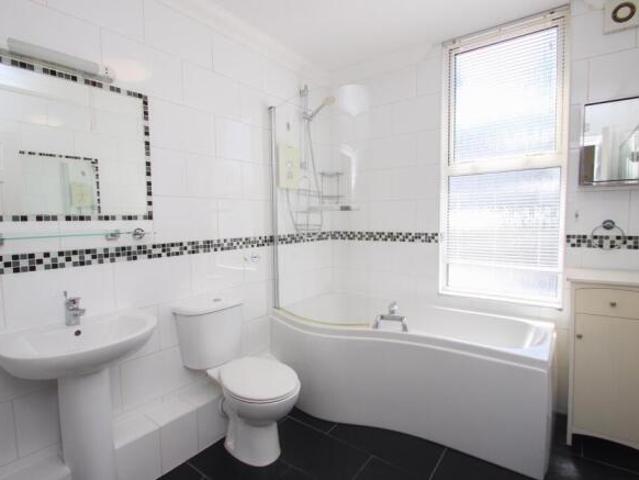 1 bedroom flat for rent in New Road, Rochester, ME1
