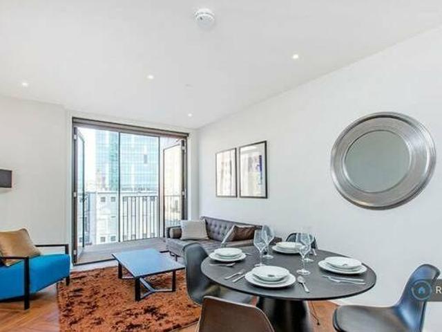1 bedroom flat for rent in New Union Square London SW8