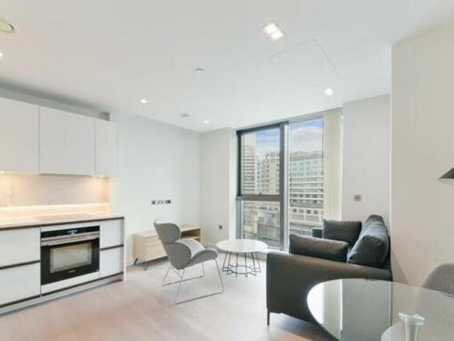1 Bedroom Flat For Rent In Newcastle Place, London