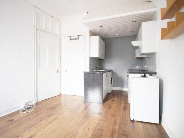 1 bedroom flat for rent in Newlands Road, Cathcart, Glasgow, G44
