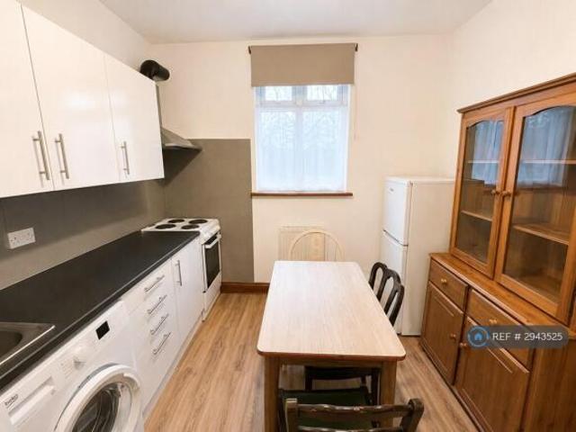 1 bedroom flat for rent in Newmarket Road, Cambridge, CB5
