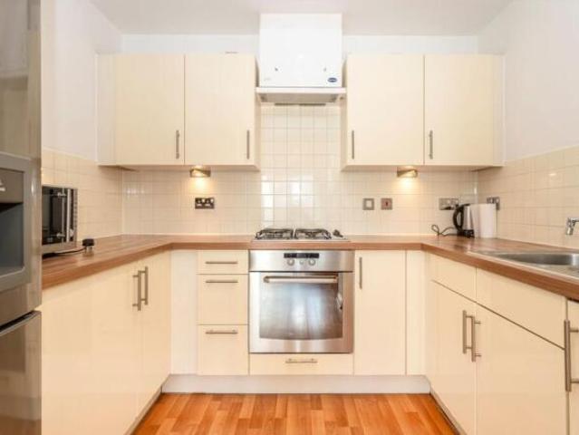 1 bedroom flat for rent in Newport Avenue, Canary Wharf, E14