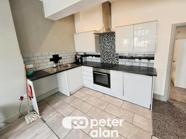 1 bedroom flat for rent in Newport Road, CF24