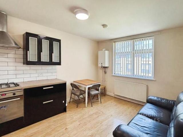 1 bedroom flat for rent in Newport Road, Roath, Cardiff, CF24
