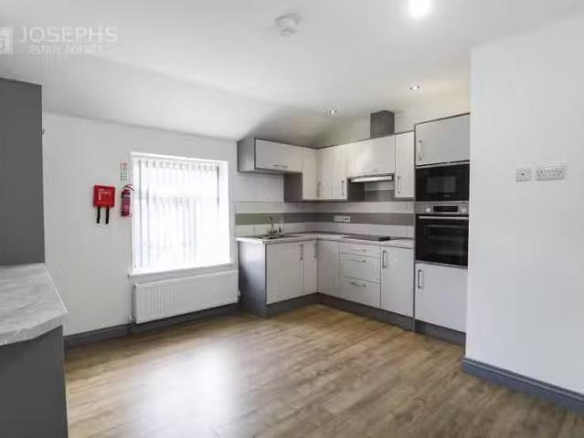 1 bedroom flat for rent in Newport Street, Bolton, Greater Man.