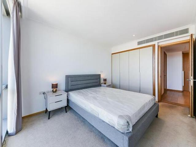 1 bedroom flat for rent in No 1 West India Quay, Hertsmere Road, Nr Canary Wharf, London, E14