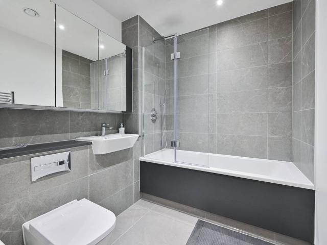 1 Bedroom Flat for Rent in North West Quarter | Foxtons