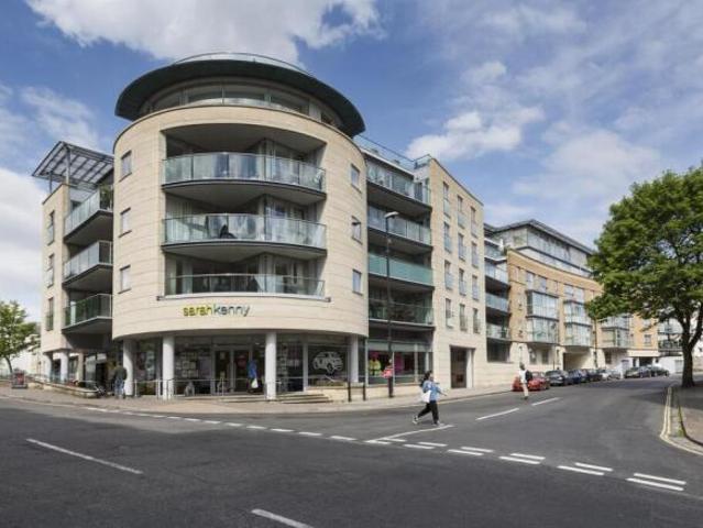 1 bedroom flat for rent in North Contemporis, Merchants Road, BS8