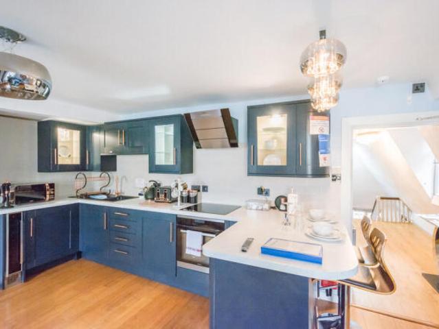 1 bedroom flat for rent in North Parade, Bath, BA1