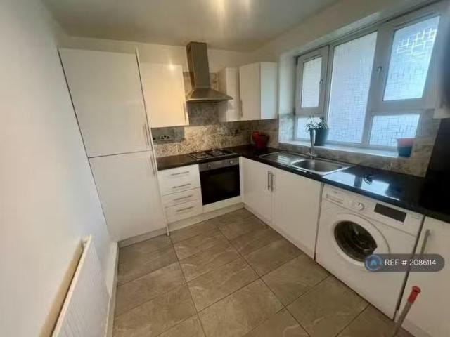 1 bedroom flat for rent in North St, Barking, IG11