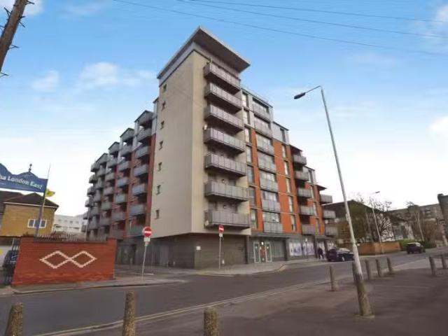 1 bedroom flat for rent in North Street, Barking, IG11